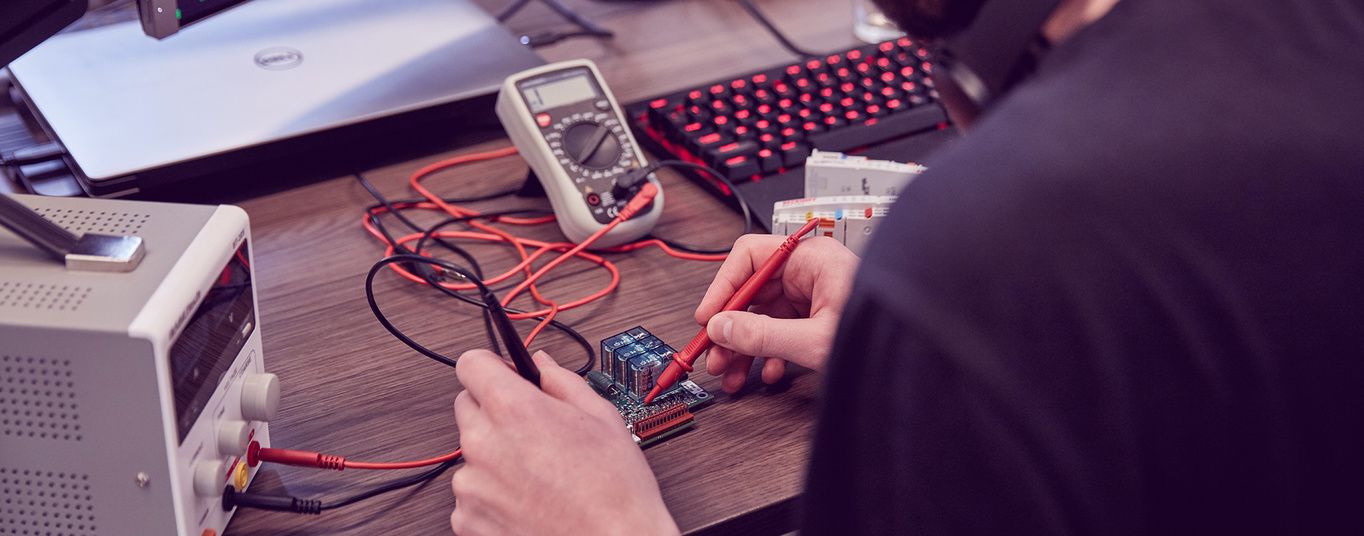 Hardware controllers that do what they're supposed to